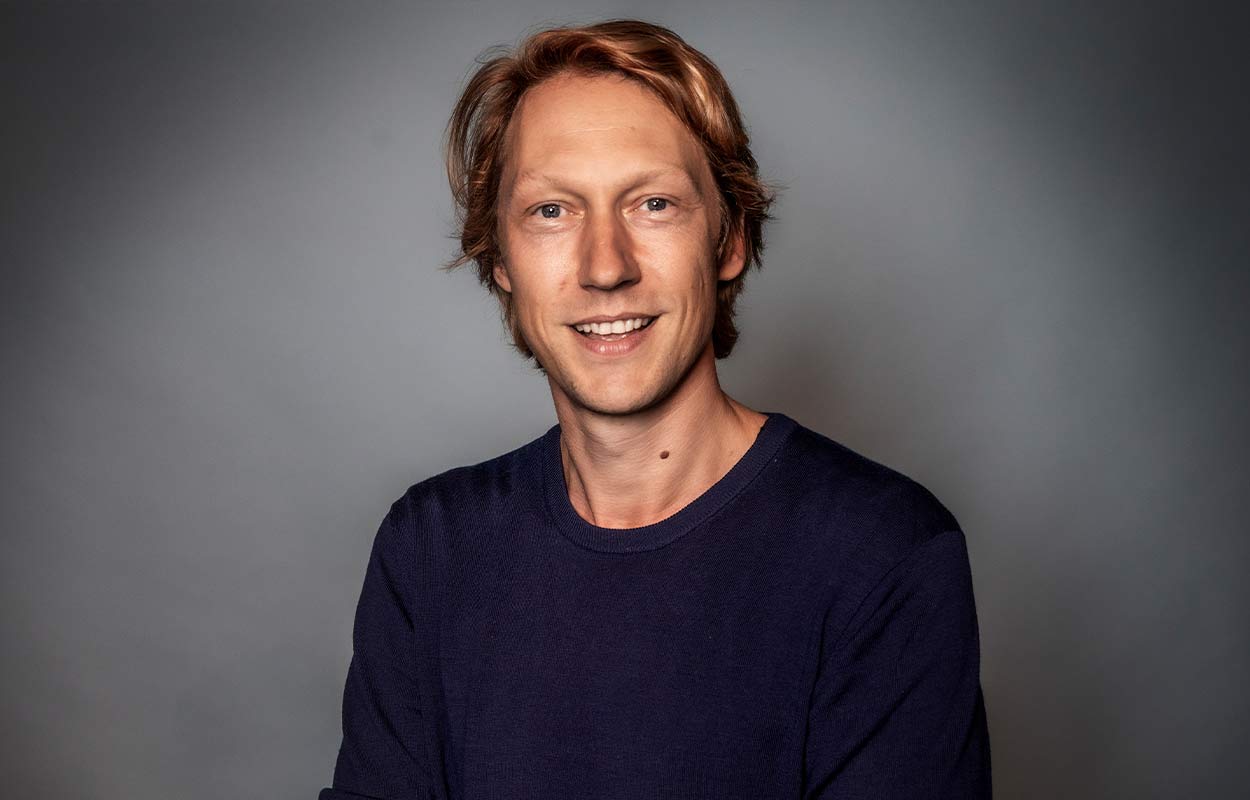 Premiär för Historien om Sverige – Simon J. Berger som berättare | Filmtopp